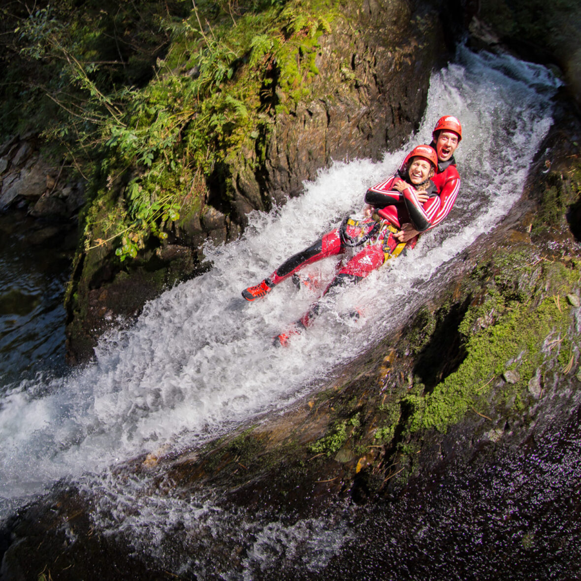 Rafting in Tirol – Geführte Wildwasser-Touren in Österreich