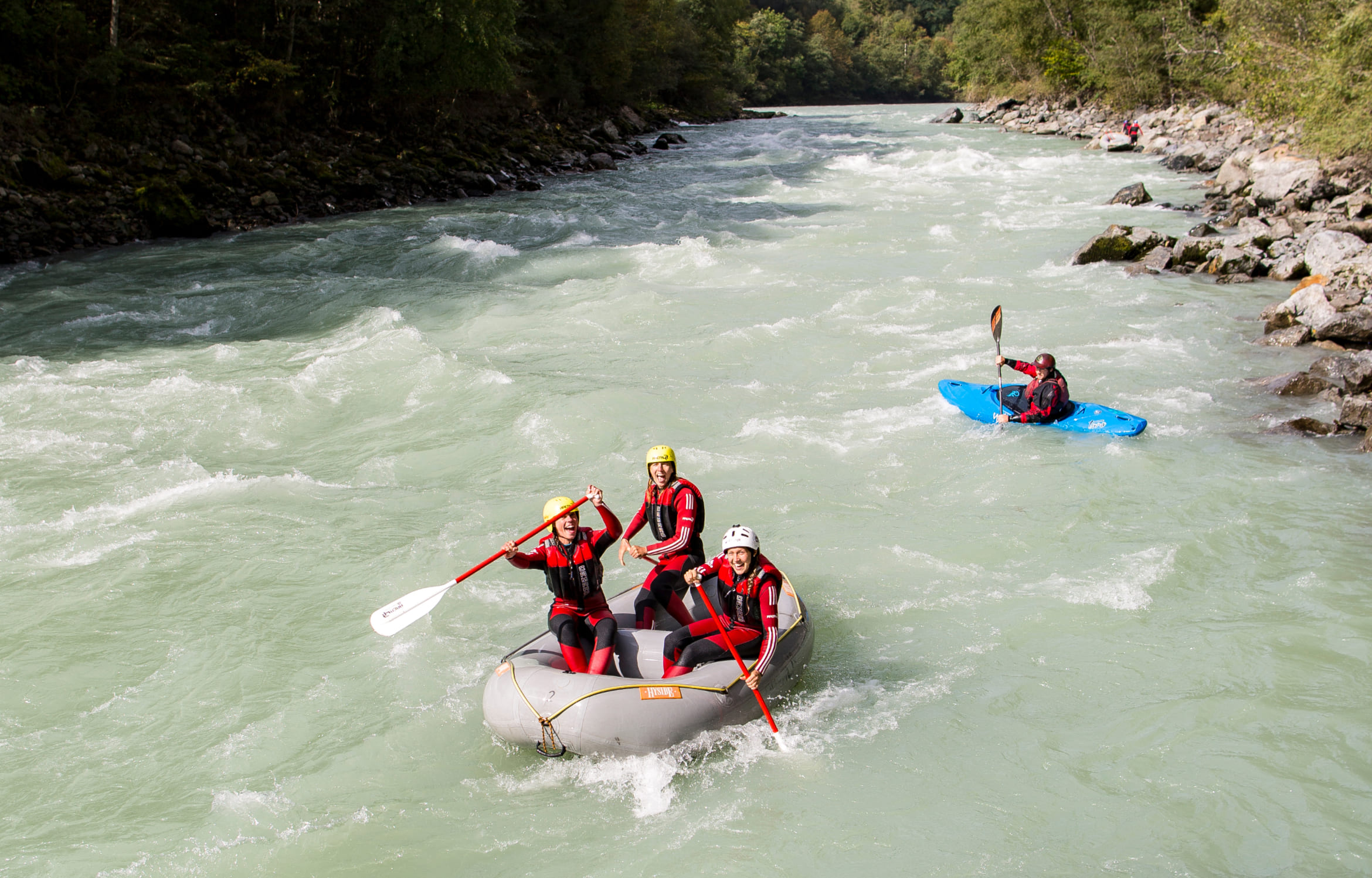 Rafting in Tirol – Geführte Wildwasser-Touren in Österreich